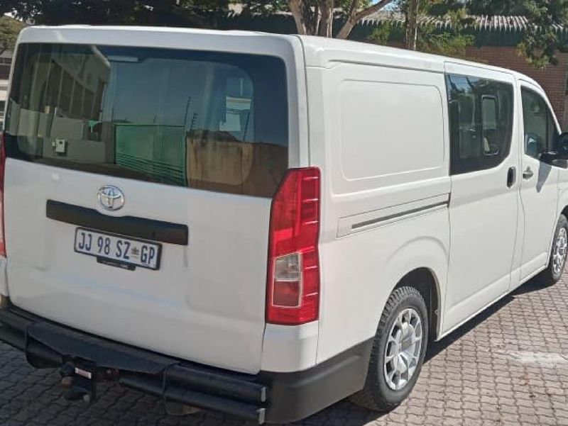Used Toyota Quantum 2.8 LWB CrewCab Panel Van for sale in Mpumalanga ...
