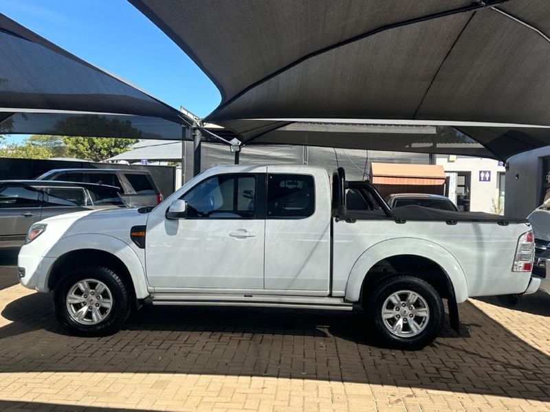 Used Ford Ranger 3.0 TDCi XLT 4x4 SuperCab for sale in Gauteng - Cars ...