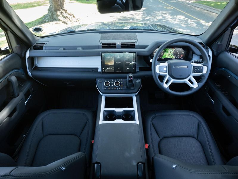 Used Land Rover Defender 110 D250 X-Dynamic SE for sale in Western Cape ...