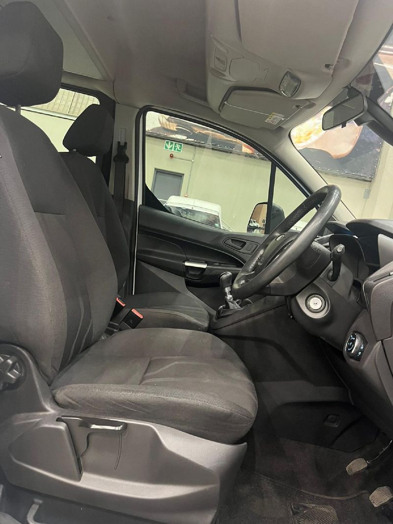 Used Ford Tourneo Connect 1.0 Trend SWB for sale in Gauteng - Cars.co ...