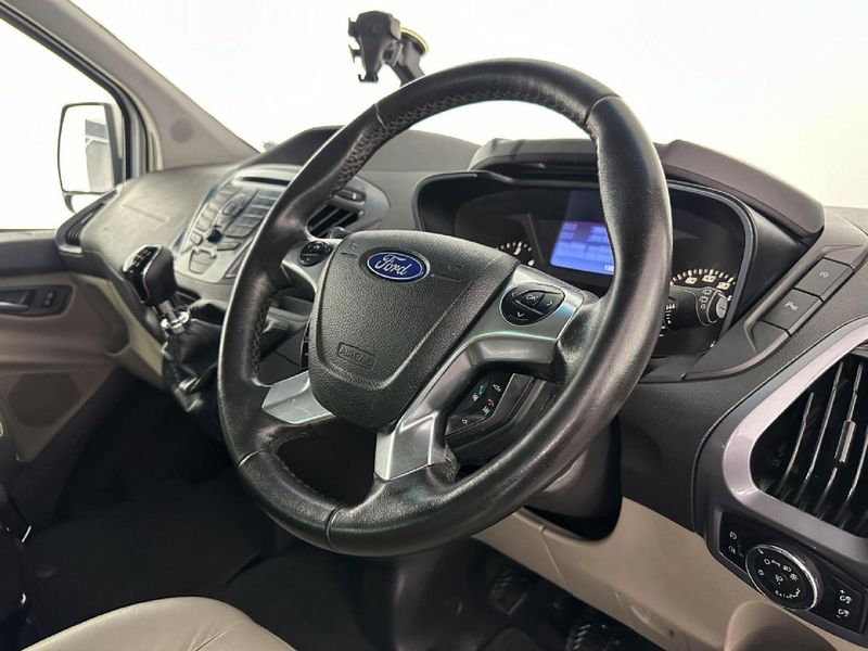 Used Ford Tourneo Custom LTD 2.2 TDCi SWB (114kW) for sale in Gauteng ...