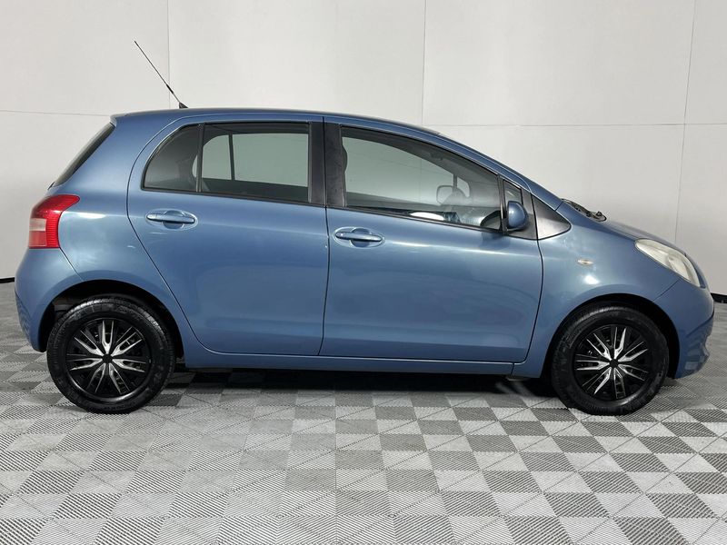 Used Toyota Yaris T3+ 5-dr for sale in Eastern Cape - Cars.co.za (ID ...