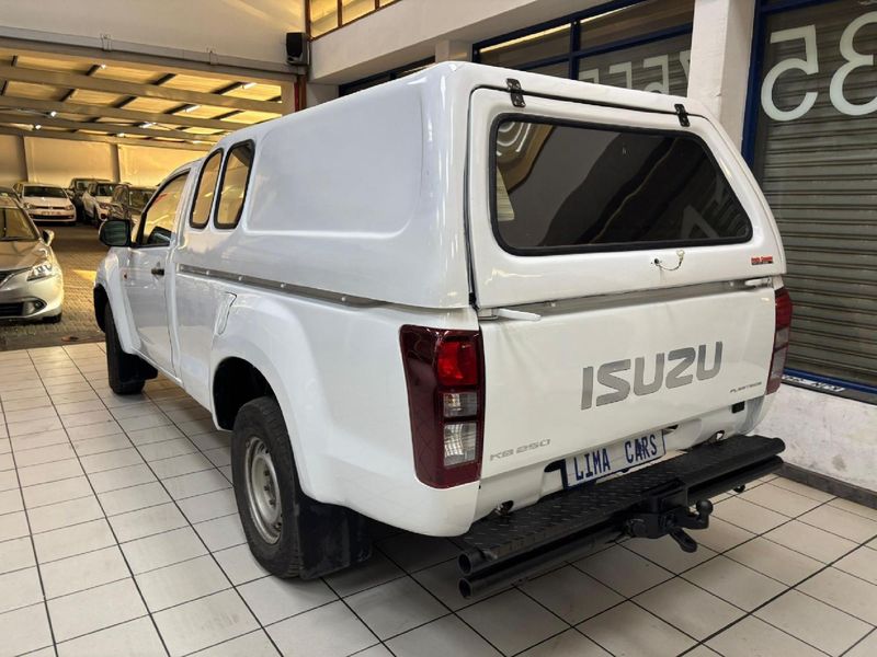 Used Isuzu KB 250 D-Teq Fleetside Single-Cab for sale in Gauteng - Cars ...
