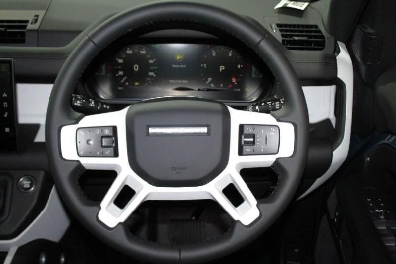 Used Land Rover Defender 110 D250 X-Dynamic SE for sale in Kwazulu ...