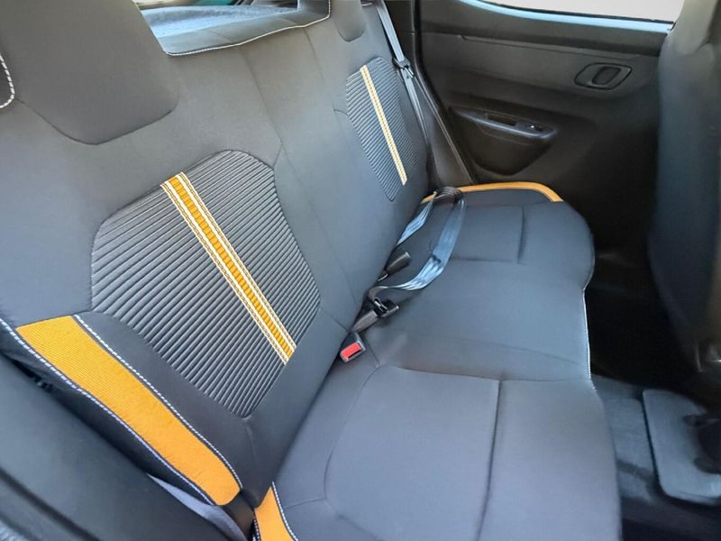 Used Renault Kwid 1.0 Climber Auto for sale in Free State - Cars.co.za ...