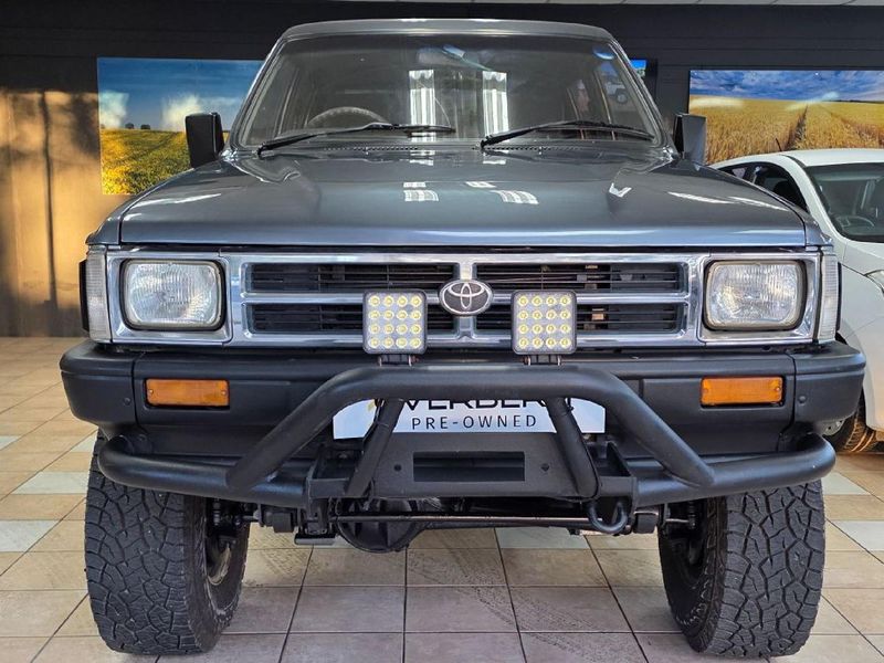 Used Toyota Hilux 2400 4x4 Double-Cab for sale in Western Cape - Cars.co.za (ID::10262476)