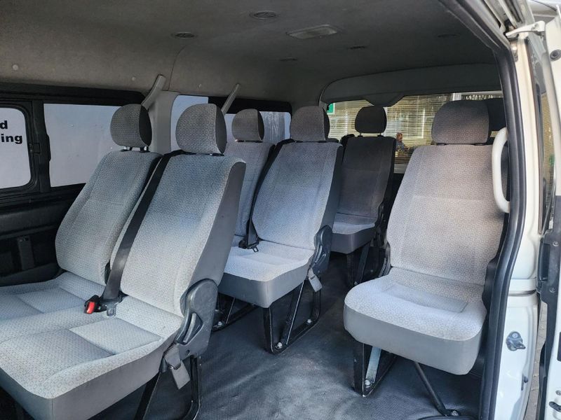 Used Toyota Quantum Quantum Bus 2.5D GL 10S for sale in Gauteng - Cars ...