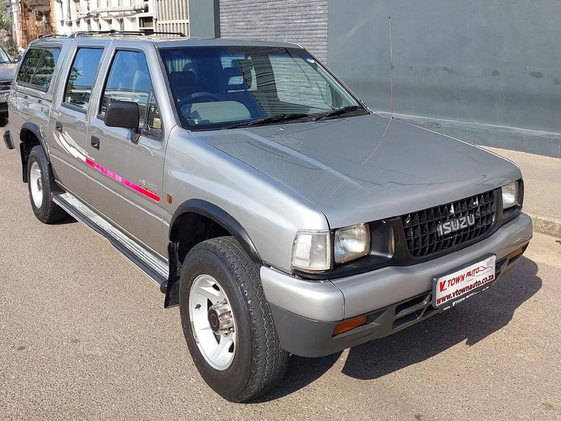 Used Isuzu KB 280 DT LE Double-Cab for sale in Kwazulu Natal - Cars.co ...