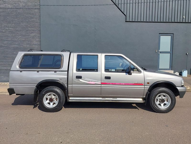 Used Isuzu KB 280 DT LE Double-Cab for sale in Kwazulu Natal - Cars.co ...