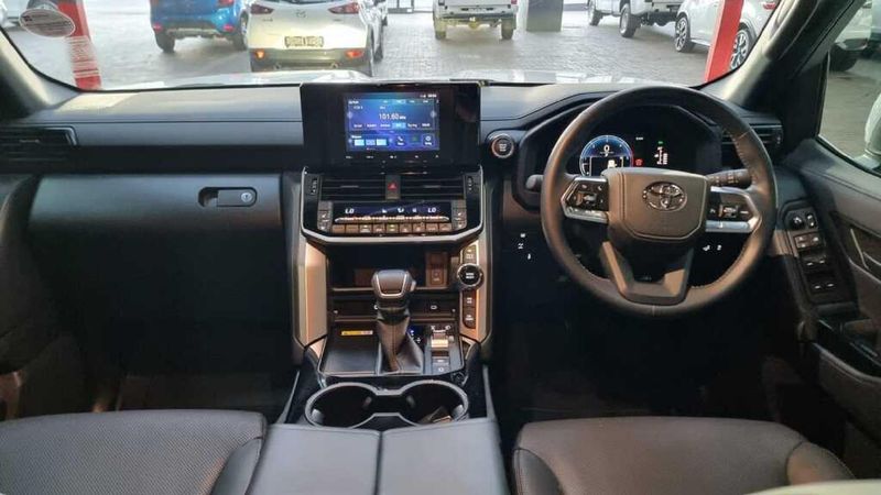 Used Toyota Land Cruiser 300 V6 3.3D GX-R for sale in Western Cape ...