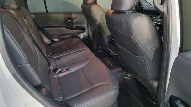 Used Toyota Land Cruiser 300 V6 3.3D GX-R for sale in Western Cape ...