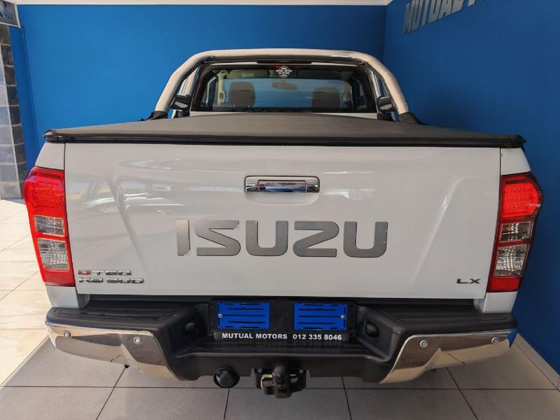 Used Isuzu KB 300 D-Teq LX Extended Cab for sale in Gauteng - Cars.co ...