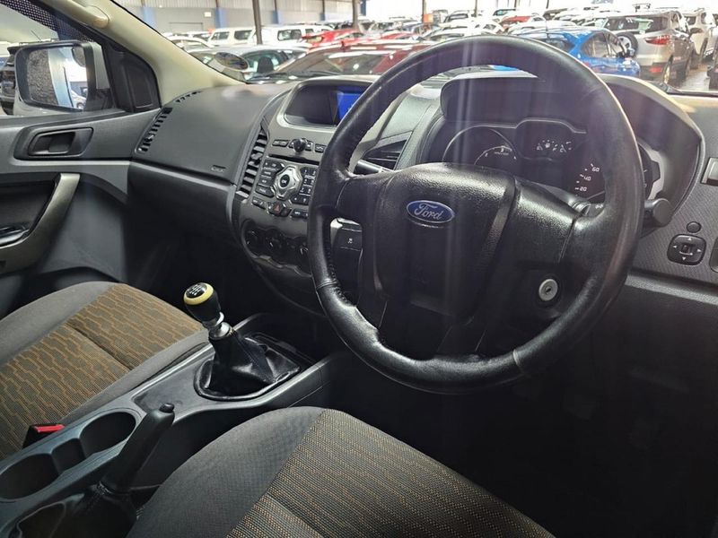 Used Ford Ranger 3.2 TDCi XLS SuperCab for sale in Gauteng - Cars.co.za ...