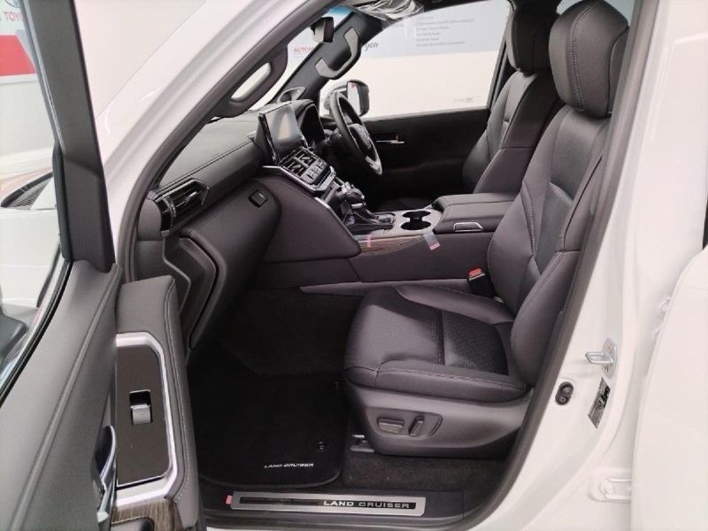 New Toyota Land Cruiser 300 V6 3.3D ZX for sale in Gauteng - Cars.co.za ...