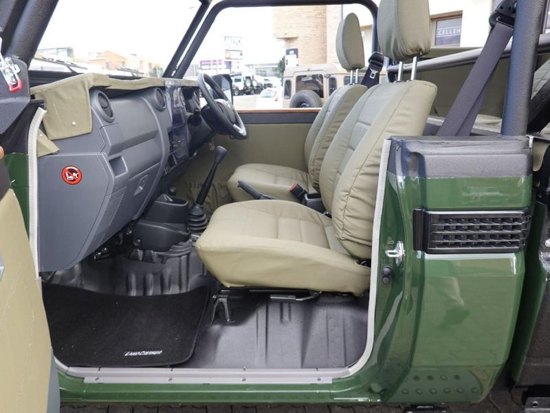 Used Toyota Land Cruiser 79 Game Viewer 4.2D for sale in Gauteng - Cars ...