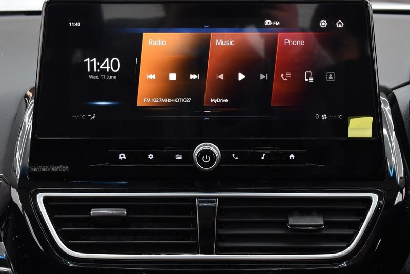 Used Mahindra XUV 3XO 1.2T AX5 for sale in Gauteng - Cars.co.za (ID ...