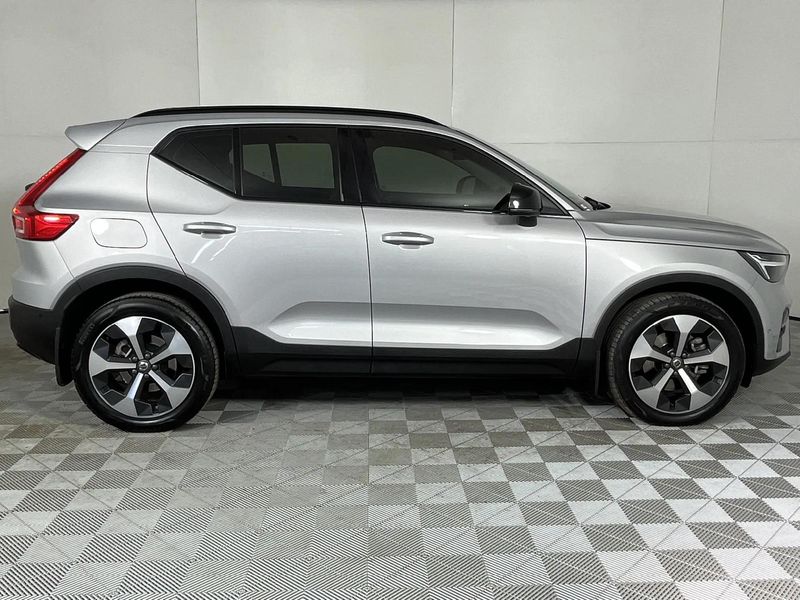 Used Volvo XC40 B5 Plus Dark Geartronic AWD Mild-Hybrid for sale in ...