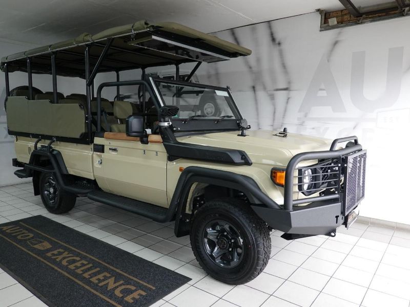 Used Toyota Land Cruiser 79 Game Viewer V8 Diesel for sale in Gauteng ...