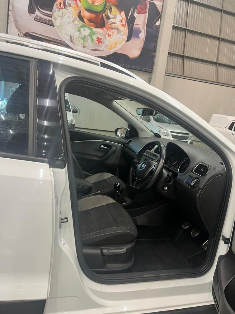 Used Volkswagen Polo Cross 1.2 TSI for sale in Gauteng - Cars.co.za (ID ...