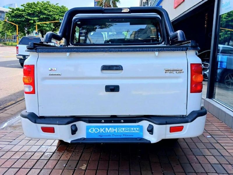 Used Mahindra Pik Up 2.2 mHawk S11 Auto Double-Cab-ONLY 72 OOO KMS-FSH ...