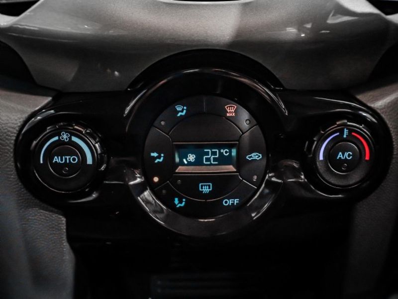 Used Ford EcoSport 1.5 TiVCT Titanium Auto for sale in Gauteng - Cars ...