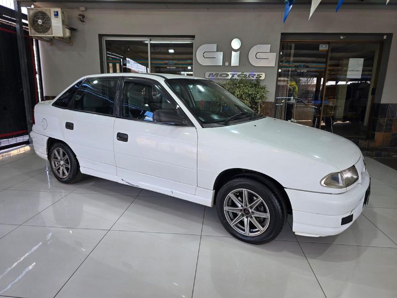 Used Opel Astra 200i E for sale in Gauteng - Cars.co.za (ID::10297897)