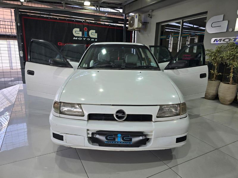 Used Opel Astra 200i E for sale in Gauteng - Cars.co.za (ID::10297897)