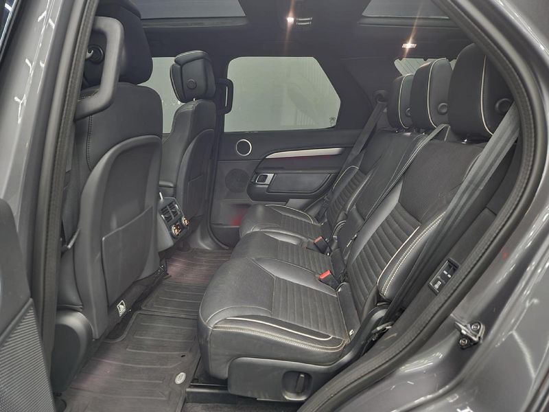 Used Land Rover Discovery 3.0 TD HSE R-Dynamic | D300 for sale in ...