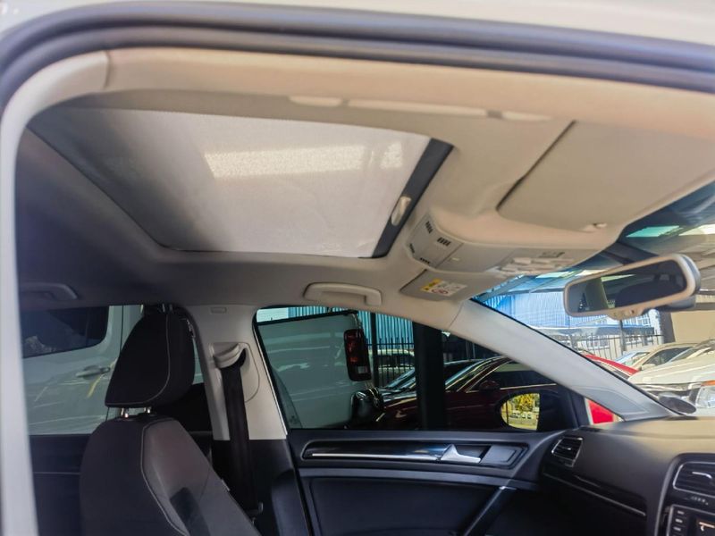 Used Volkswagen Golf VII 2.0 TDI Highline Auto FSH for sale in Gauteng ...