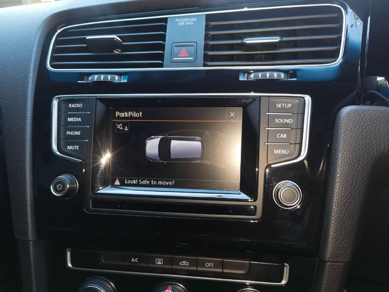 Used Volkswagen Golf VII 2.0 TDI Highline Auto FSH for sale in Gauteng ...