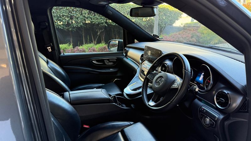 Used Mercedes-Benz V-Class Mercedes-Benz V300d Exclusive for sale in ...