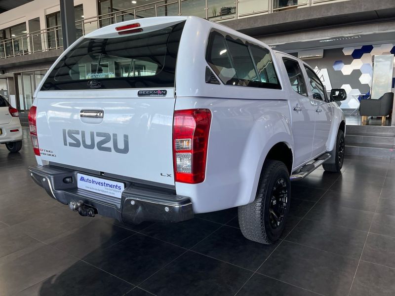 Used Isuzu KB 300 D-Teq LX 4x4 Double-Cab for sale in Gauteng - Cars.co ...