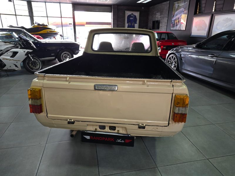 Used Toyota Corolla 1200 for sale in Gauteng - Cars.co.za (ID::10404974)