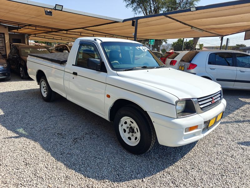 Used Mitsubishi Colt 2000i HiLine LWB Single-Cab for sale in North West ...