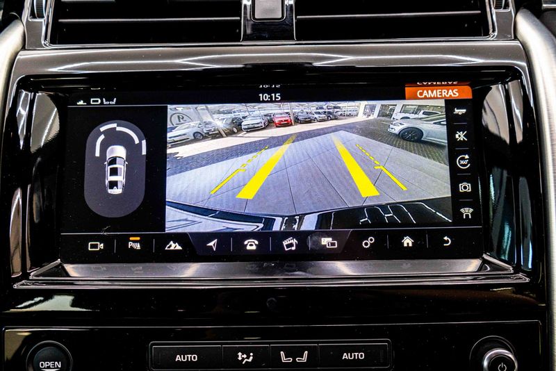 Used Land Rover Discovery 3.0 Si6 HSE Luxury for sale in Gauteng - Cars ...