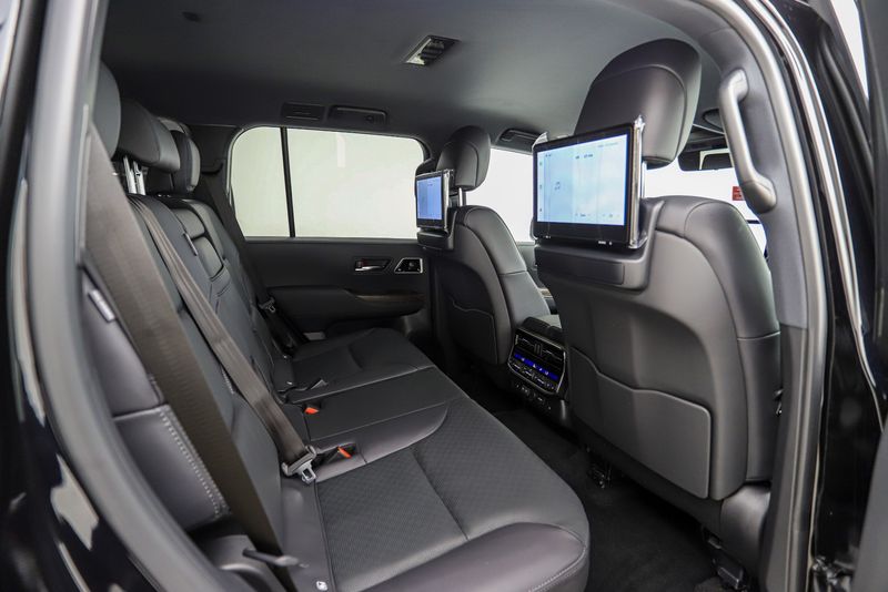 New Toyota Land Cruiser 300 V6 3.3D ZX for sale in Gauteng - Cars.co.za ...