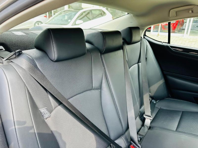 Used Lexus ES 250 EX for sale in Gauteng - Cars.co.za (ID::10409499)