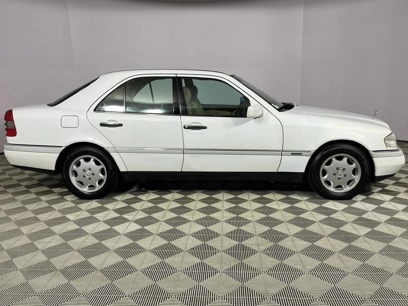 Used Mercedes-Benz C-Class C 280 Elegance Auto for sale in Kwazulu ...