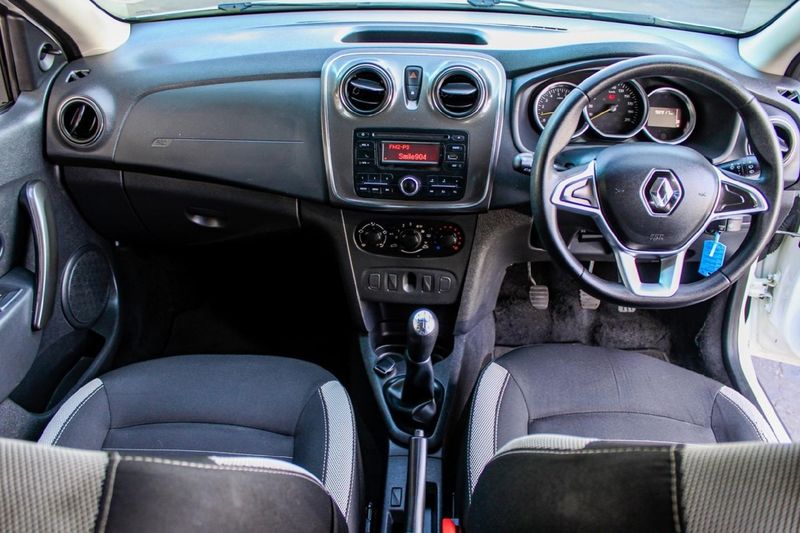 Used Renault Sandero 900T Stepway Expression for sale in Western Cape ...