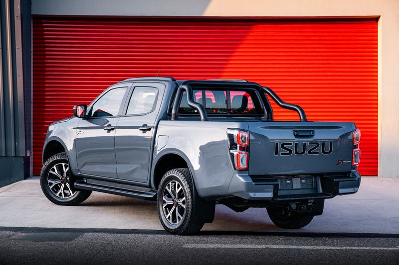 New Isuzu D-Max 1.9 DDI HR X-Rider Double-Cab for sale in Western Cape - Cars.co.za (ID::10435309)