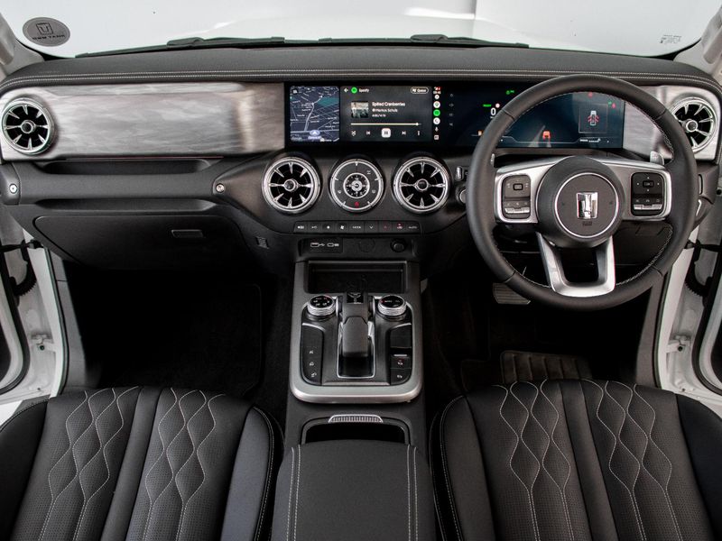 Used GWM Tank 300 2.0T HEV Super Luxury 4x4 for sale in Western Cape - Cars.co.za (ID::10440915)