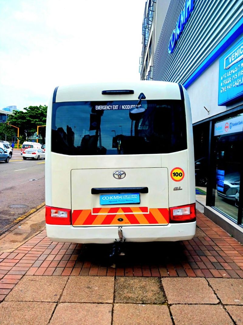 Used Toyota Coaster 2.8D GL AUTO 23 SEATER BUSSINESS TRAVELS & TOURS for sale in Kwazulu Natal ...