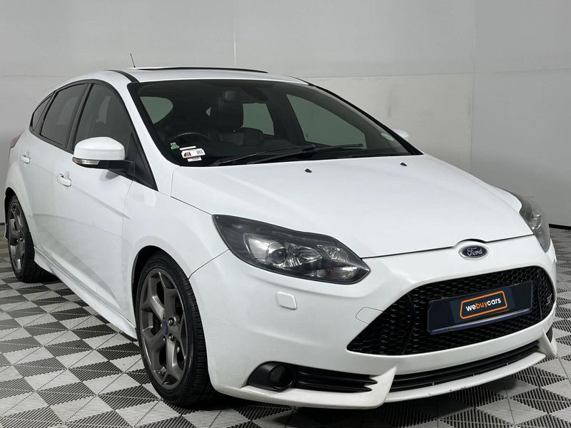 Used Ford Focus 2.0 GTDi ST3 5-dr for sale in Gauteng - Cars.co.za (ID::10454712)