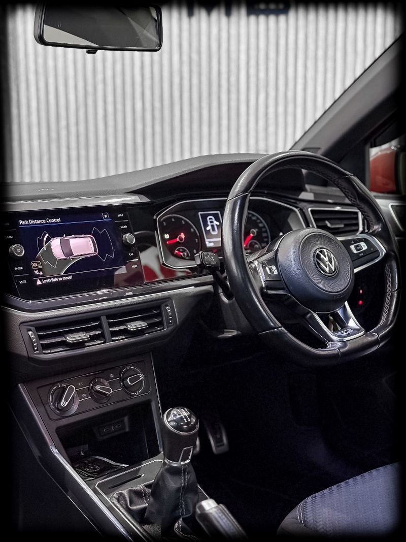 Used Volkswagen Polo R-Line Package for sale in Kwazulu Natal - Cars.co ...
