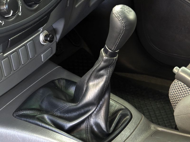 Used Toyota Hilux 2.7 VVTi Raider Raised Body Double-Cab for sale in ...