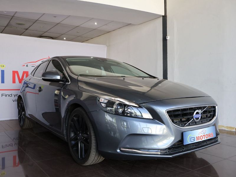 Used Volvo V40 T4 Excel Auto for sale in Gauteng - Cars.co.za (ID ...
