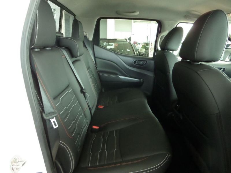 New Nissan Navara 2.5 DDTi PRO-2X Auto Double-Cab for sale in North ...