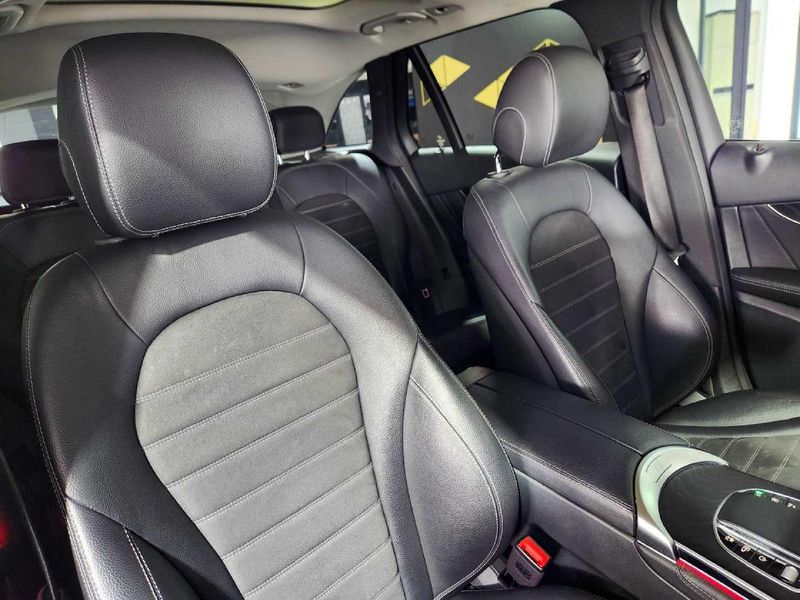 Used Mercedes-Benz GLC 300d 4Matic for sale in Western Cape - Cars.co ...