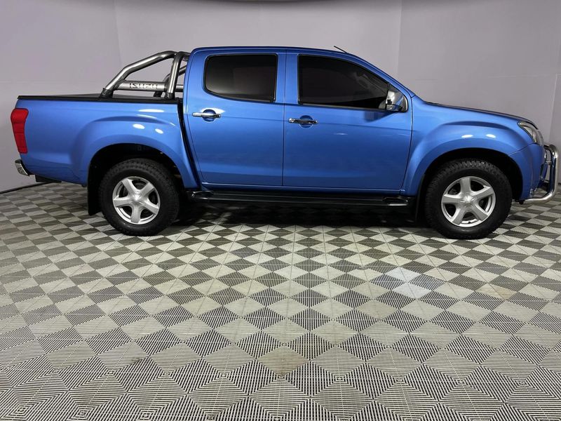 Used Isuzu KB 300 D-Teq LX Standard Double-Cab for sale in Kwazulu ...