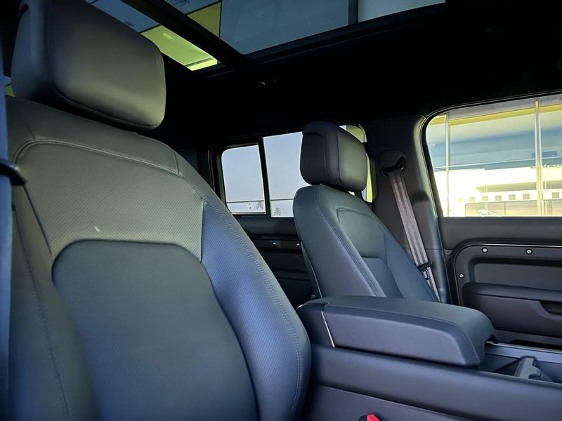 Used Land Rover Defender 130 D350 X-Dynamic HSE for sale in Gauteng ...